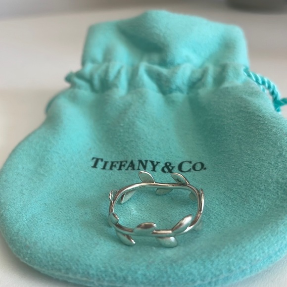 Tiffany & Co. | Jewelry | Tiffany And Co Paloma Picasso Olive Branch ...